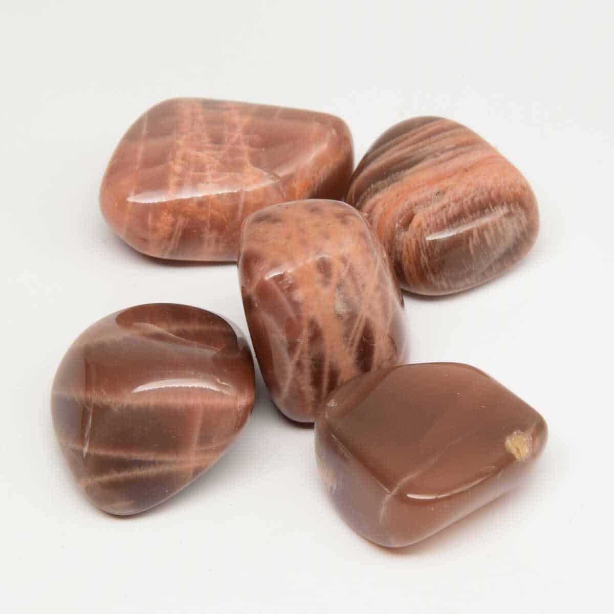 Pierre de lune pêche - Pierre roulée 2cm à 2.5cm - N°5981.3 • Kurma.ch