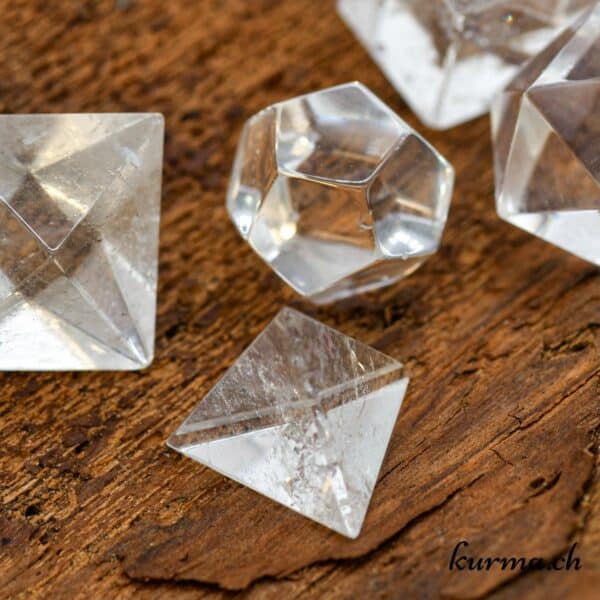 Solides de Platon Cristal de roche • Géométrie sacrée