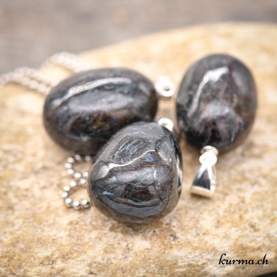 Galet Anthophyllite • Lithothérapie • Kûrma, shop éthique