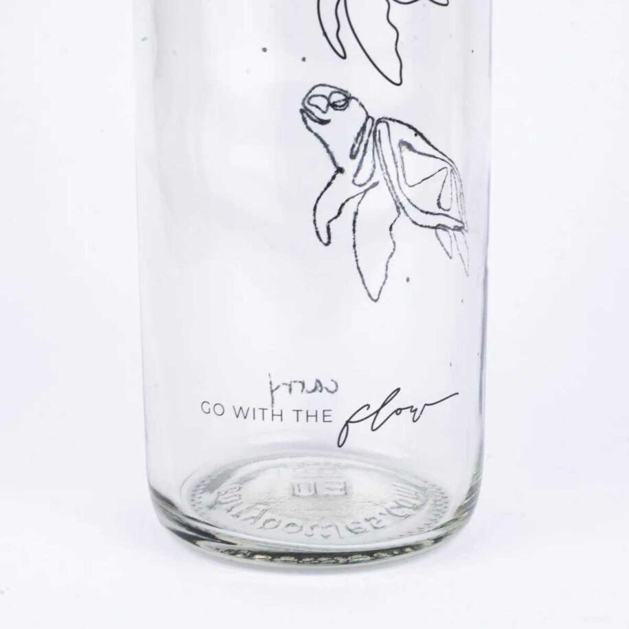 Carry Water Bottle - Go With The Flow 0.7l - No. 19448 • Kurma.ch